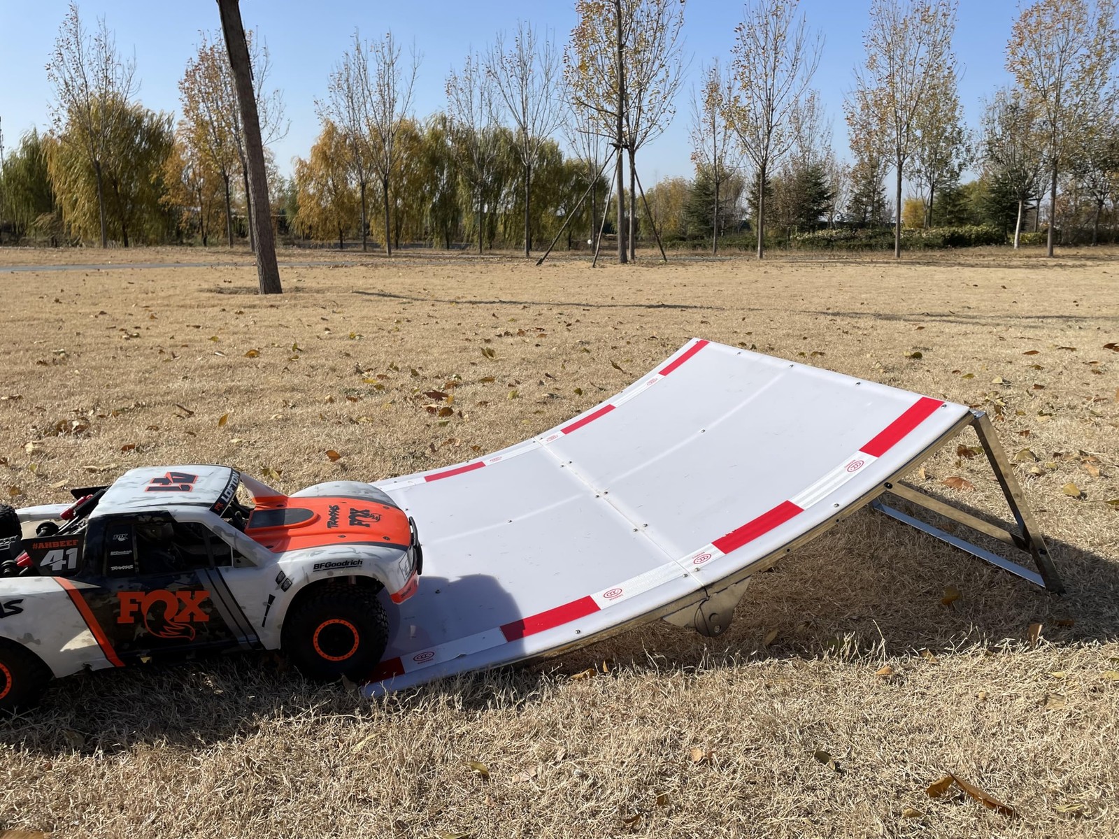 YSKMLOLP RC Car Jump Ramp RC Takeoff Board RC Stunt Playset for 1/5 1/ ...