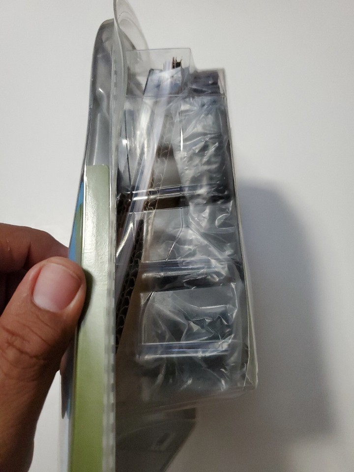 Sony MZ-NH600D Hi-MD MiniDisc Walkman Recorder Player. Brand new seal ...
