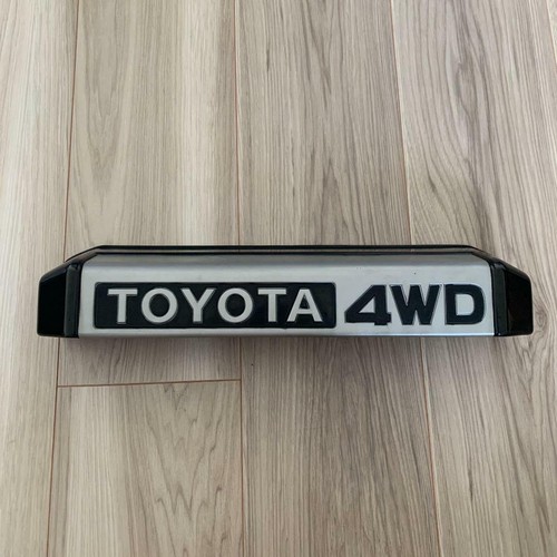 Toyota Land Cruiser 70 4WD OEM License Plate Lamp Cover 81276-90K02 ...