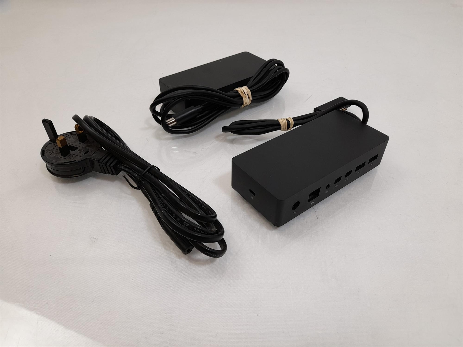 Microsoft Surface Docking Station 1661 with PSU 1749 | eBay UK