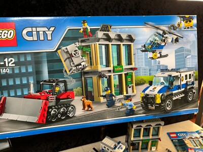 Lego City 60140 Bulldozer Break In. Police Helicopter. Retired 2018 ...