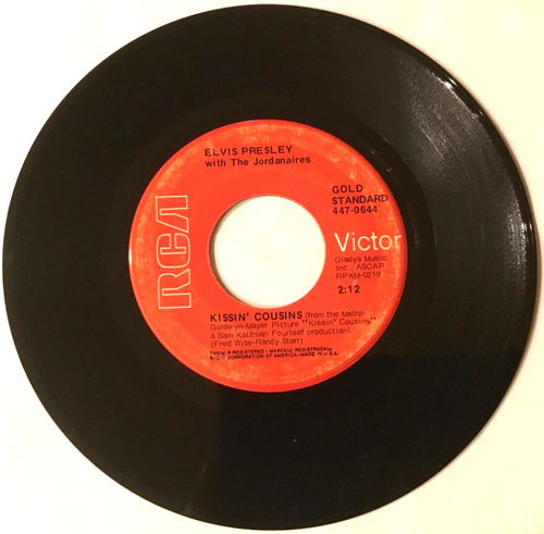 ELVIS PRESLEY 7" 45 RPM, Kissin’ Cousins/It Hurts Me, Red Label, PLAY ...