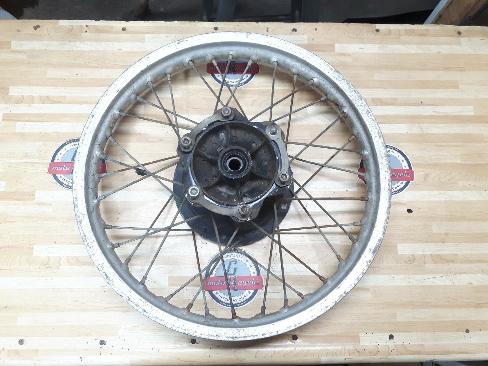 Yamaha DT250 1977 rear back wheel hub rim 1978 1979 1M1-25311-00-98 | eBay