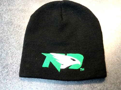UND Fighting Hawks Knit Beanie Cap Hat-ONe Size Fits all-Hockey Promo ...