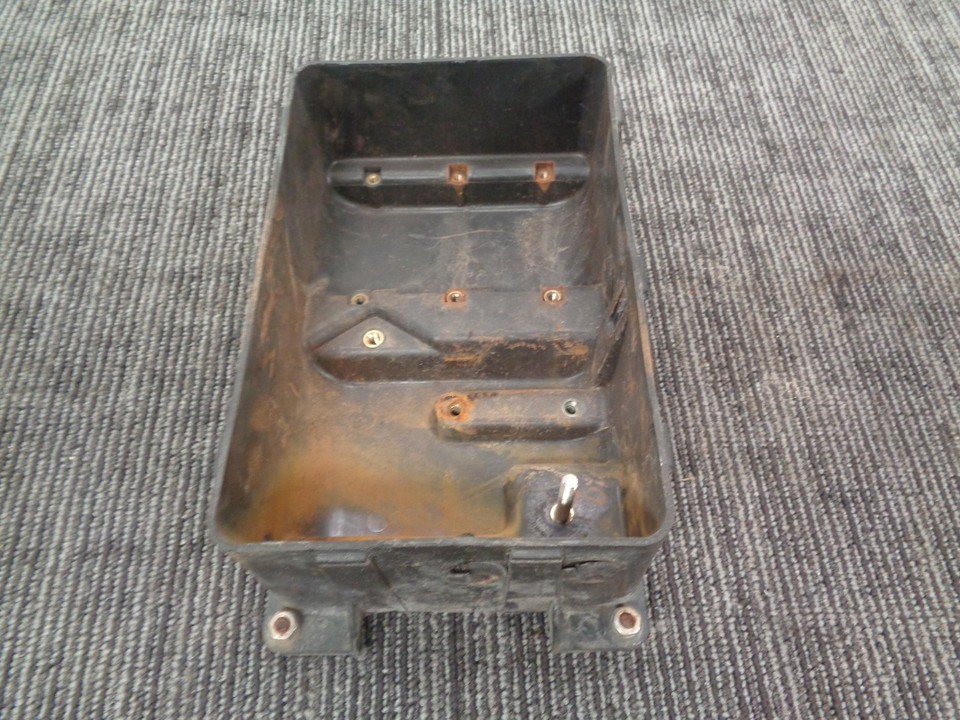 92 1992 WetJet Wet Jet 432 Jetski Jet Ski PWC Body Battery Box Holder ...