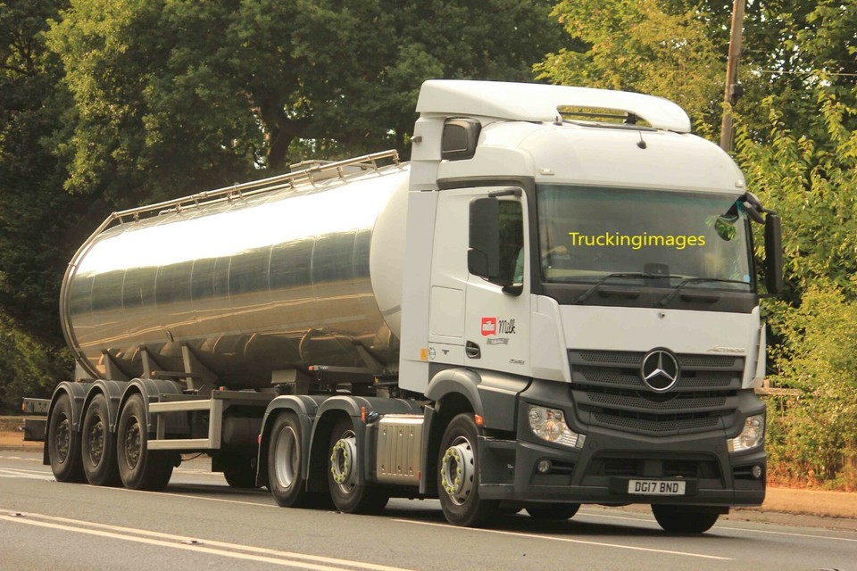 TRUCKINGIMAGES TRUCK PHOTOS - MILK TPT MULLER WISEMAN MMID TRUCKS - 250 ...