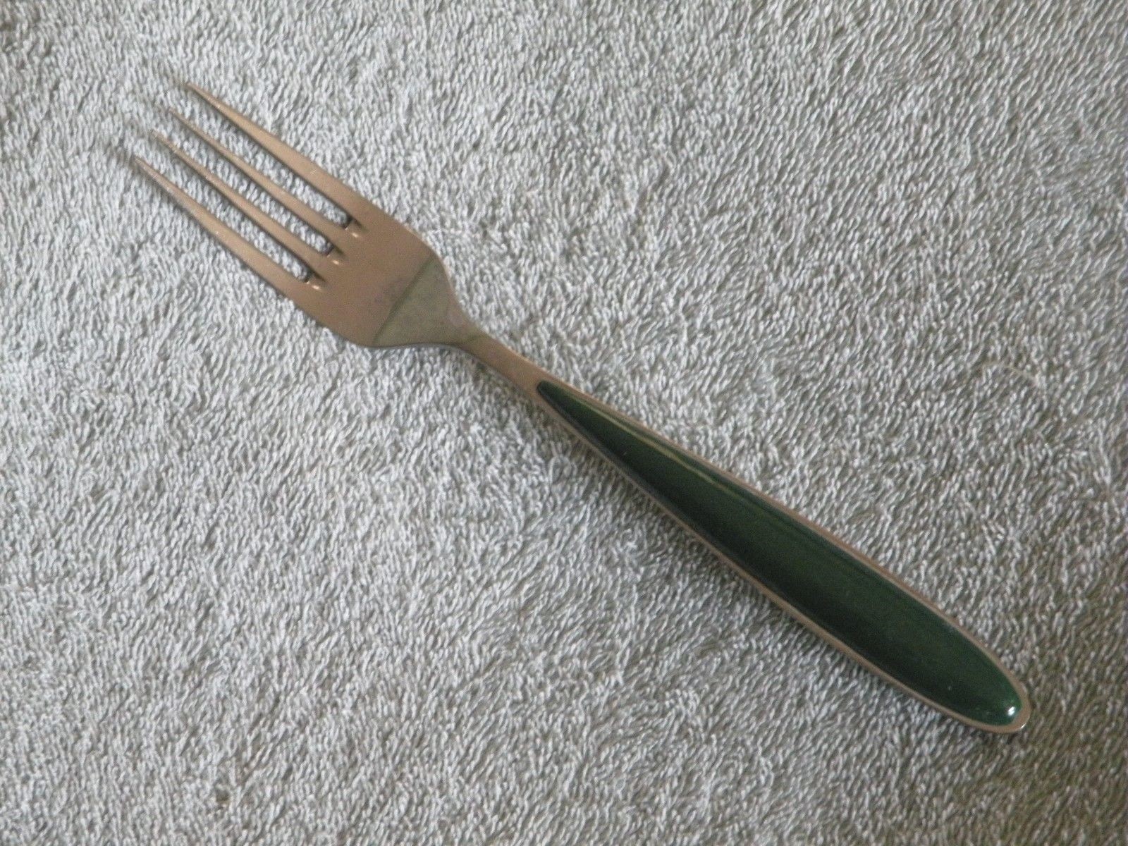 STUDIO NOVA - Green Handle / Stainless - China Silverware / Flatware ...