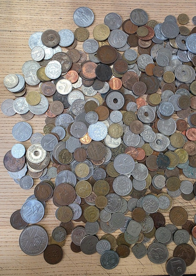 Bulk Lot 3.95kg Unsorted Modern Numismatics World Coins Medals WYSIWYG ...