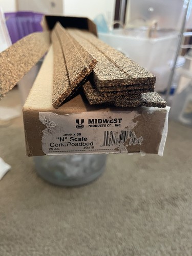 N Scale Cork Road Bed,Midwest Products 3019 1x unopened box and 10 ...