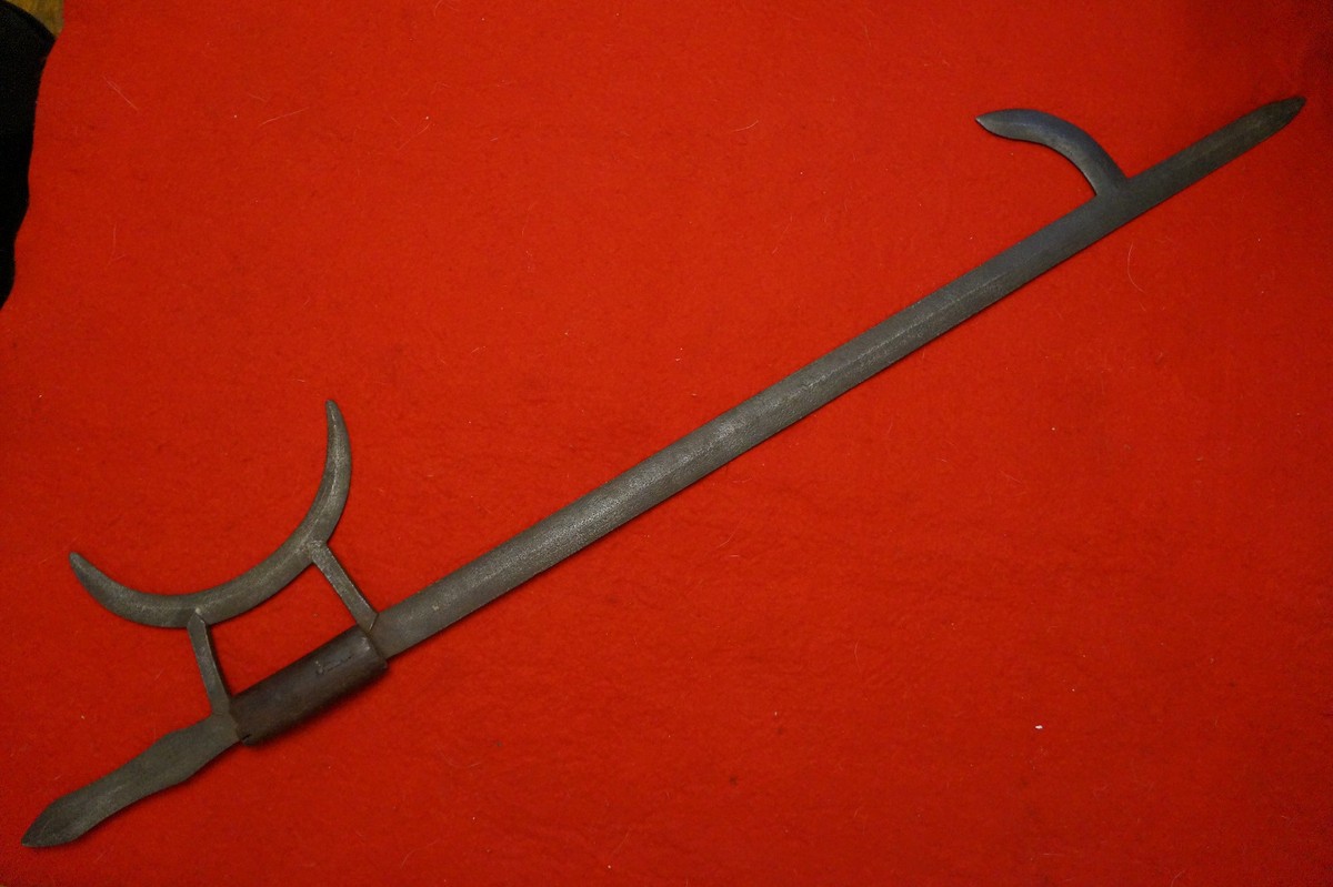 Shaolin Hook Sword