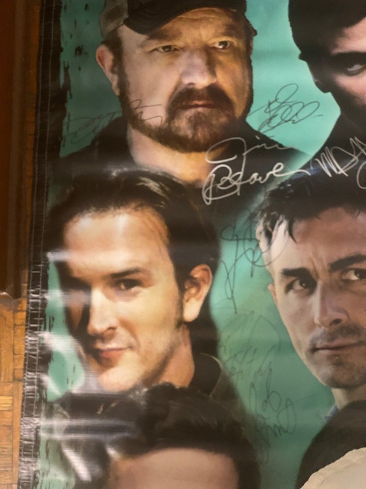 Supernatural VINYL BANNER-Creation Entertainment-SIGNED BY 12 ACTORS ...