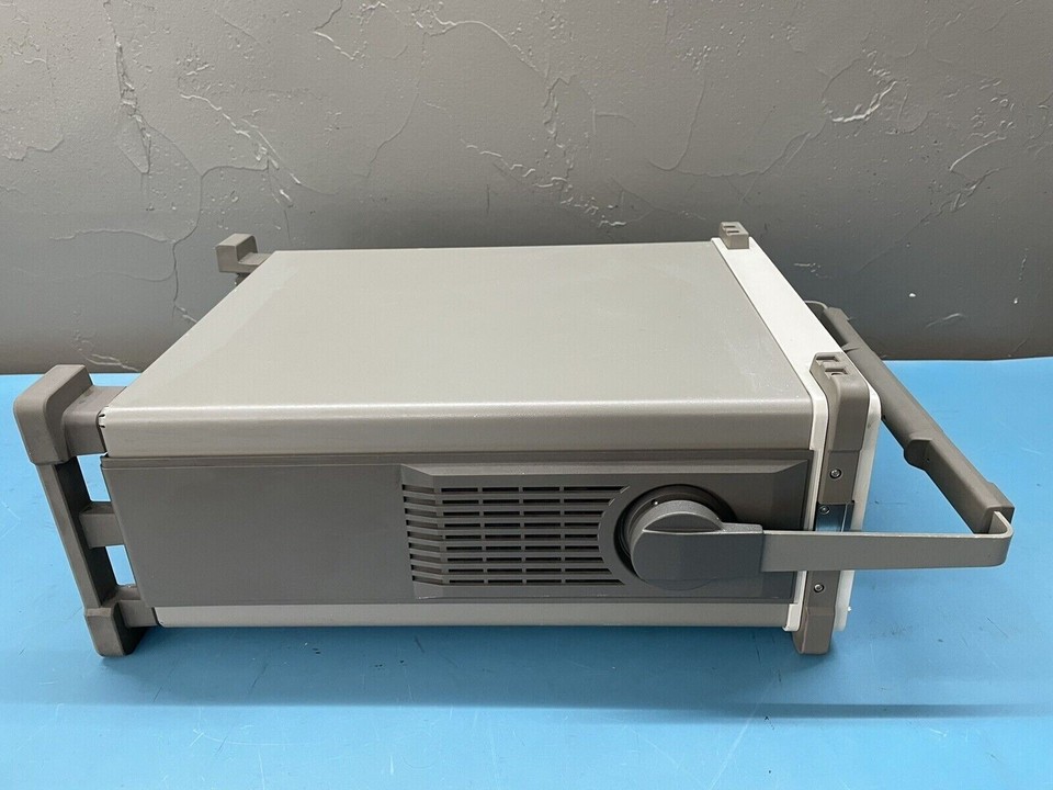 HP 8560EC Spectrum Analyzer w/ tracking generator ! Calibrated! Opt 002 ...