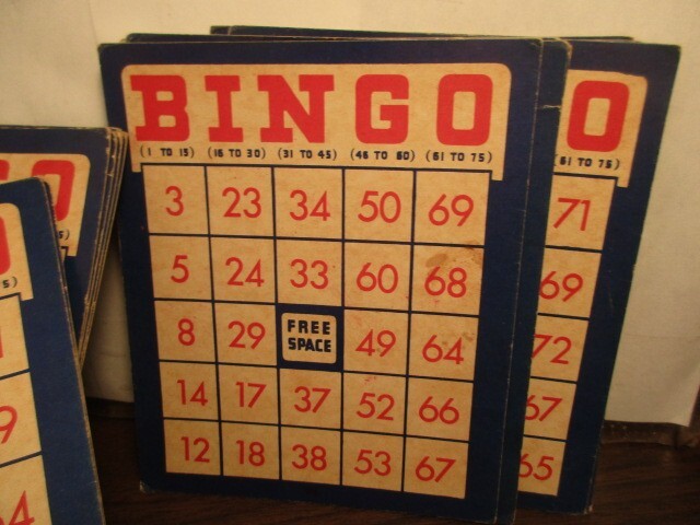 Vintage Lot of 25 Cardboard Bingo Cards Red Blue White Scrapbooking ...