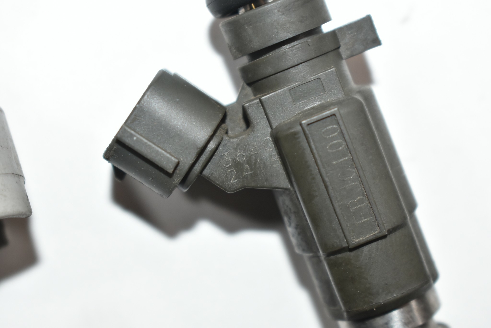 01 02 03 Infiniti QX4 Fuel Injectors SET FBJC100 | eBay