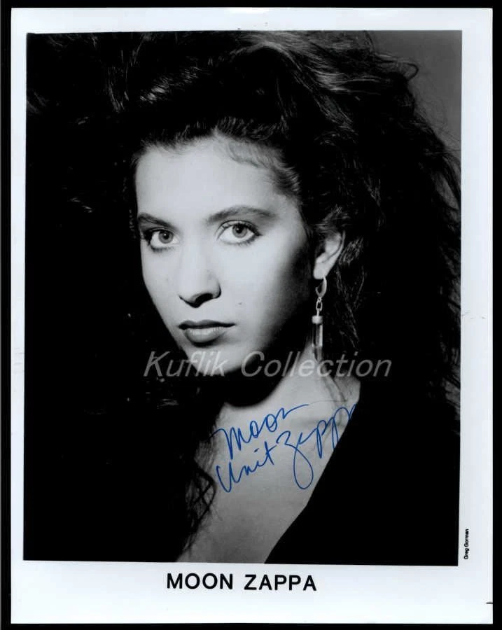 Moon Zappa European Vacation
