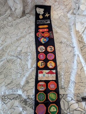 Brown Girl Guides Uniform Sash With Patches & Pins Colorful Keys ...