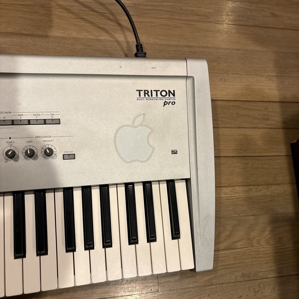 Korg Triton Pro 76 Key Synthesizer keyboard Music Instruments | eBay