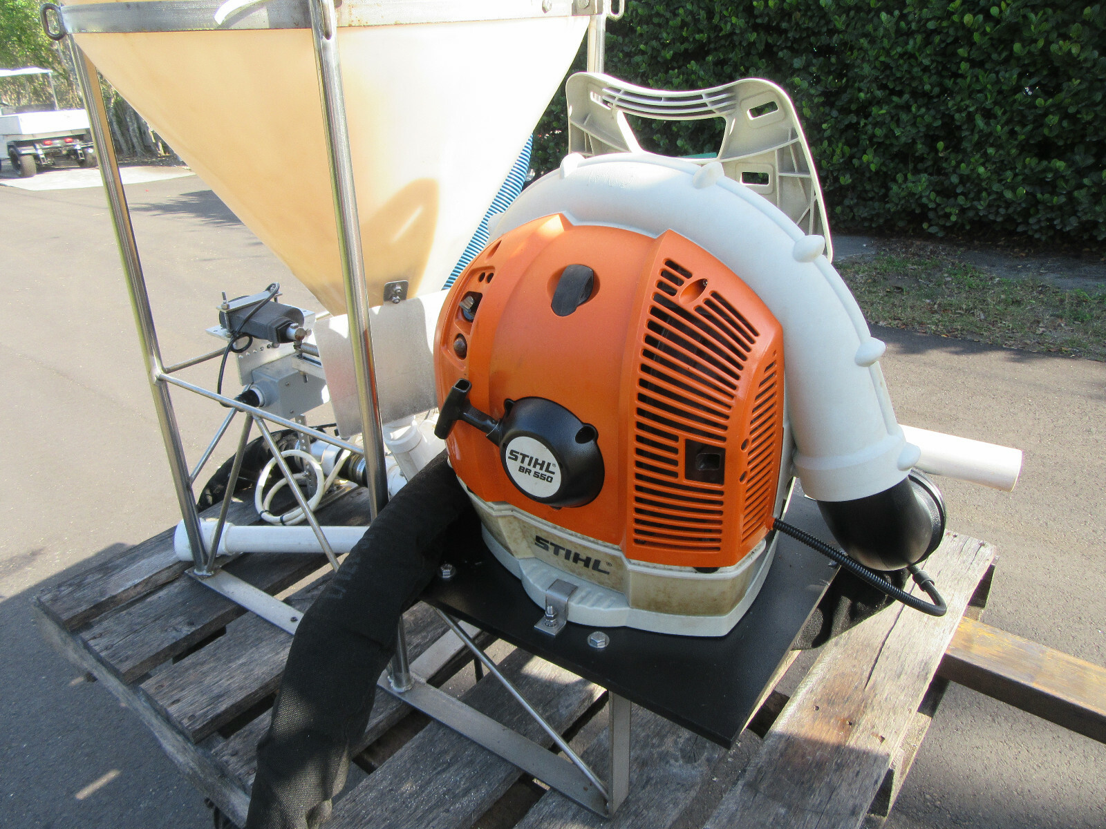 Vortex TR Granular Fertilizer Application Spreader Stihl BR550 Backpack ...