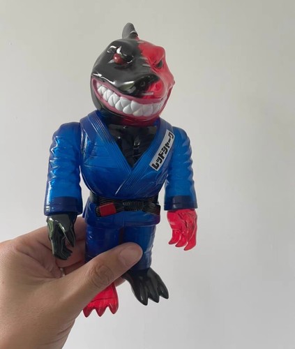 Redshark Jujutsu Shark Red&Black Bicolor Limited Sofubi Figure Collection | eBay