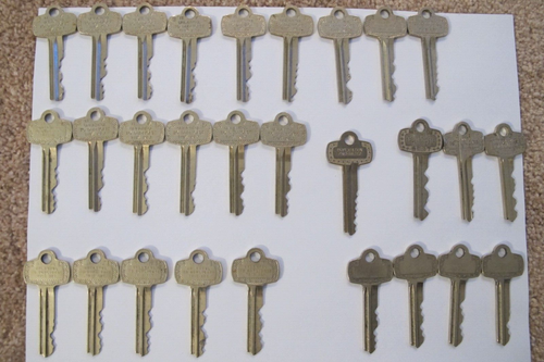 Vintage Key Lot 28 Brass Keys American Lock & Key, Best & Plain | eBay