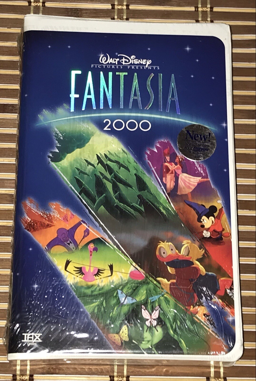Walt Disney Fantasia 2000 VHS TAPE (2000, With Commemorative Booklet ...