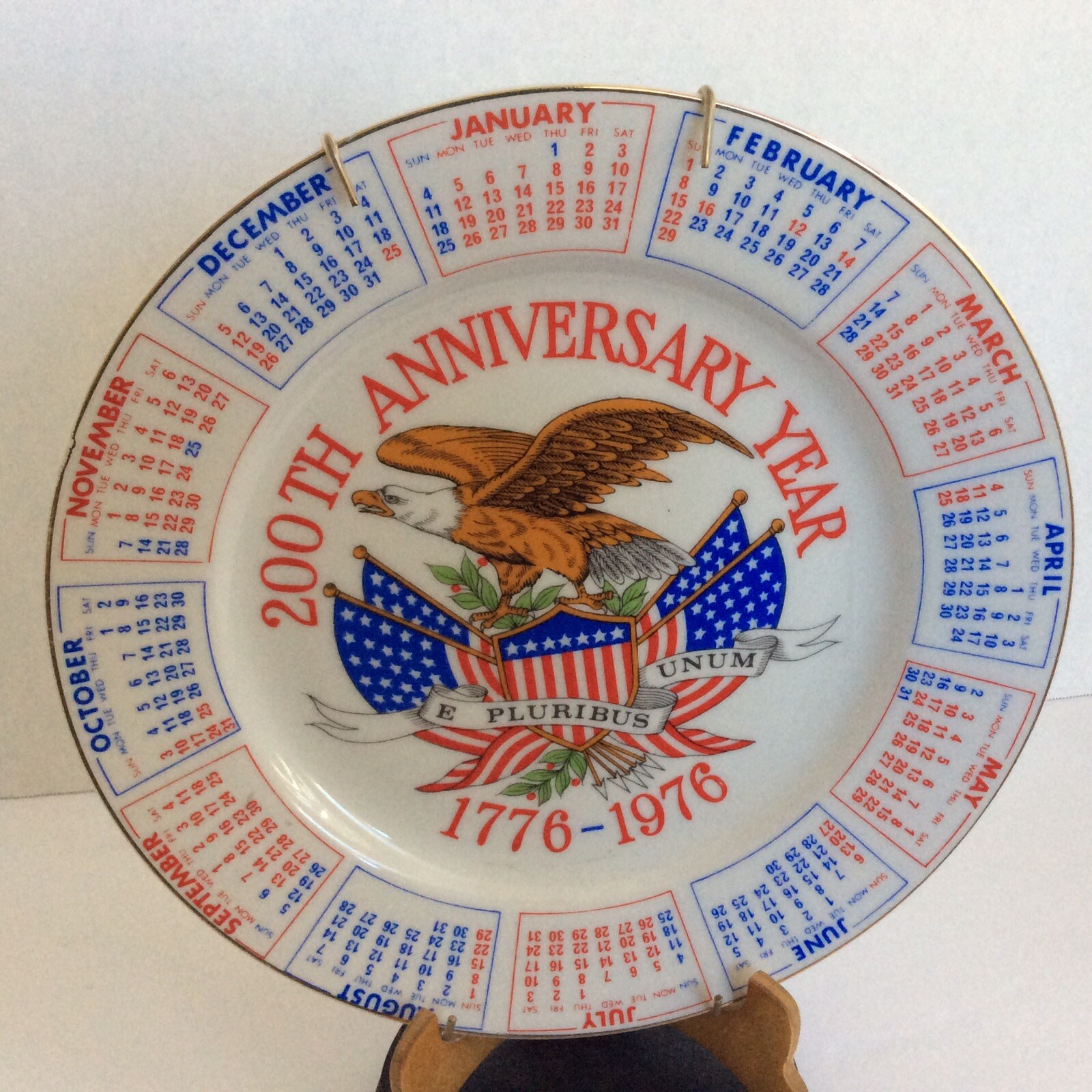 1776-1976 200th Anniversary Year DECORATIVE CALENDAR PLATE 9" 1975 ...