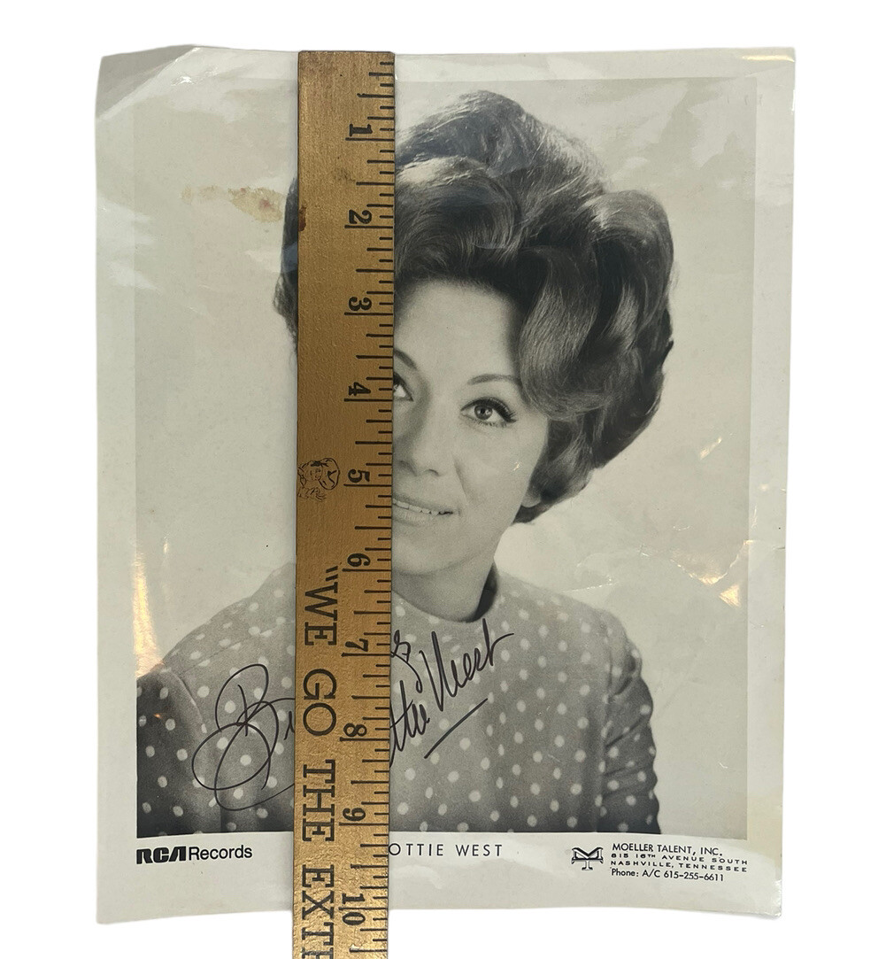 Dottie West Signed Autograph 8x10 Photo RCA Records Moeller Talent | eBay