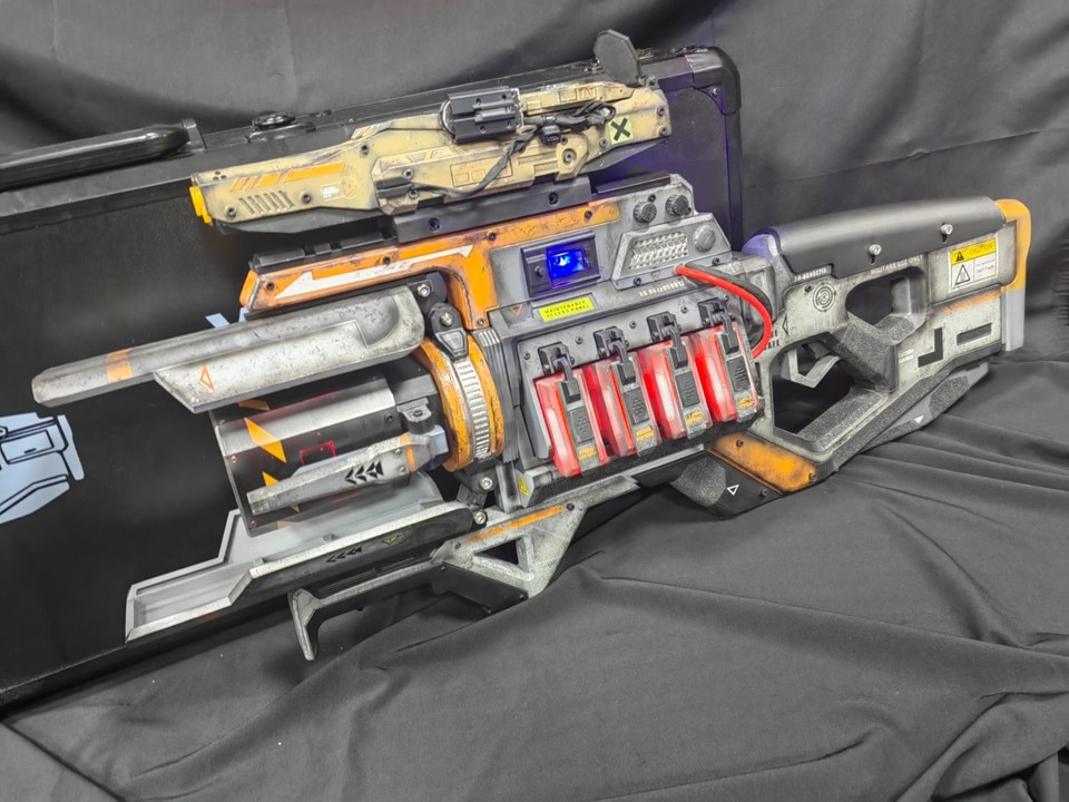 Titanfall 2 Alternator SMG Prop | MacGillis Transformer Gun Replica ...