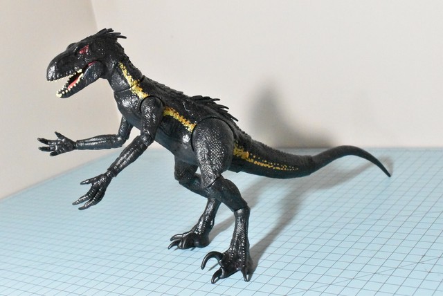 Jurassic World Super Poseable Indoraptor Dinosaur Action Figure Mattel ...
