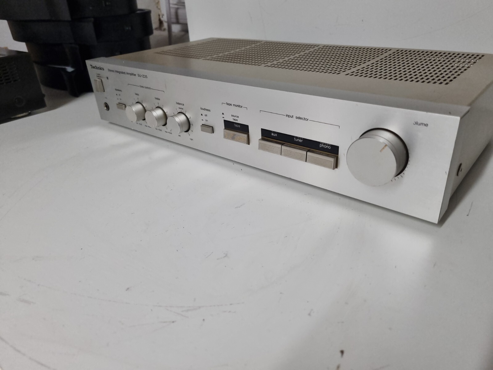 Technics SU-Z25 Stereo Integrated Amplifier in Silver 100% OK Condition ...