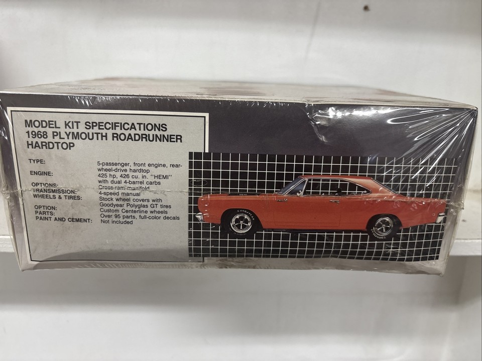 AMT Model Kit 1968 Plymouth Road Runner Hardtop 1:25 Scale Sealed | eBay