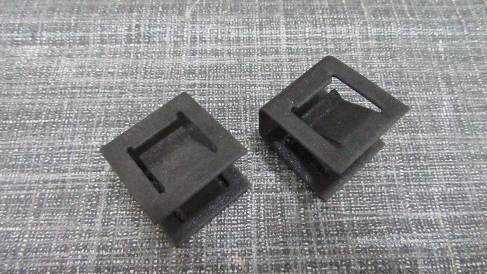 7703080065 Pair Clip For RENAULT R19 - R21 | eBay