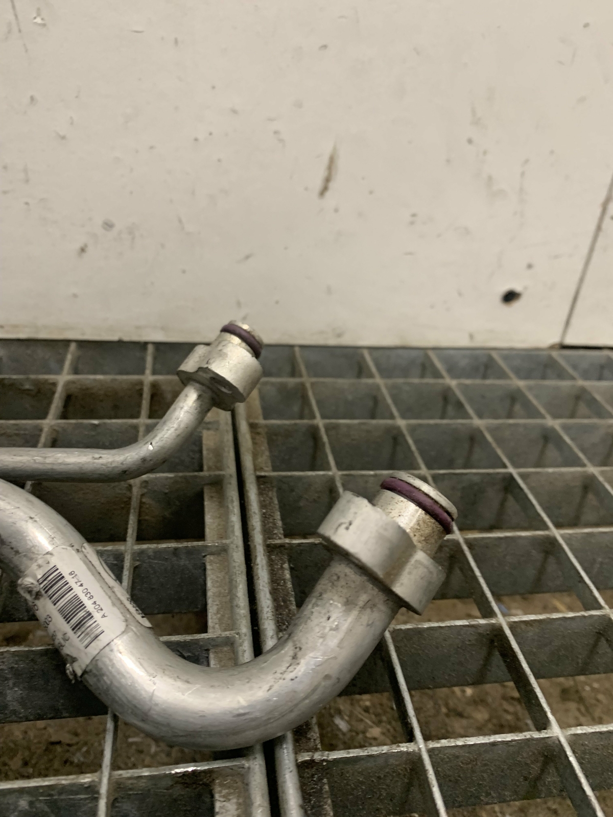 2013 MERCEDES-BENZ C Coupe C204 C 250 A/C Hoses A2048304716 1.80 Petrol ...