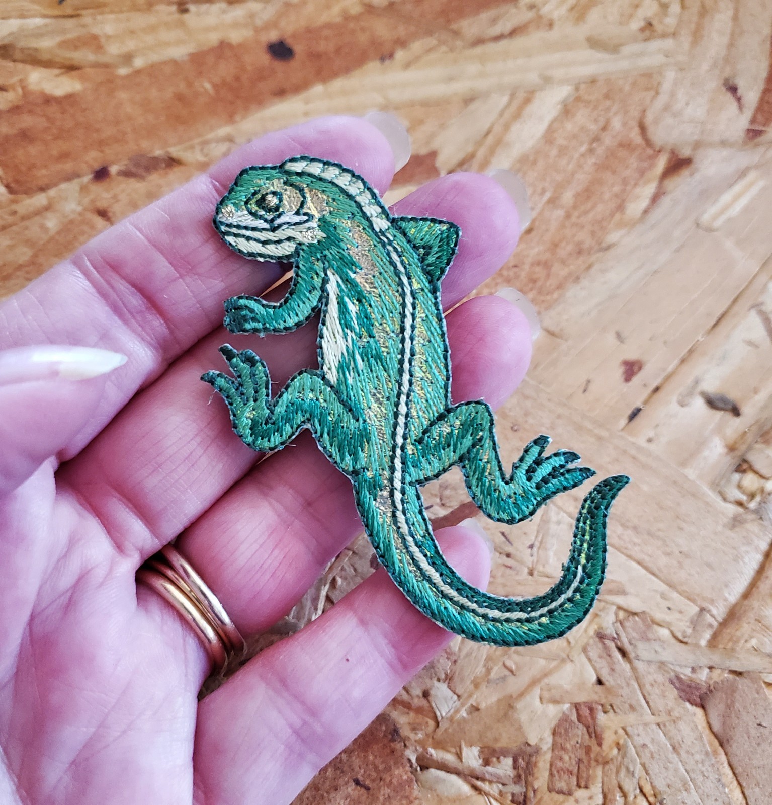 Lizard - Green - Reptile - Embroidered Iron On Applique Patch - Crafts ...