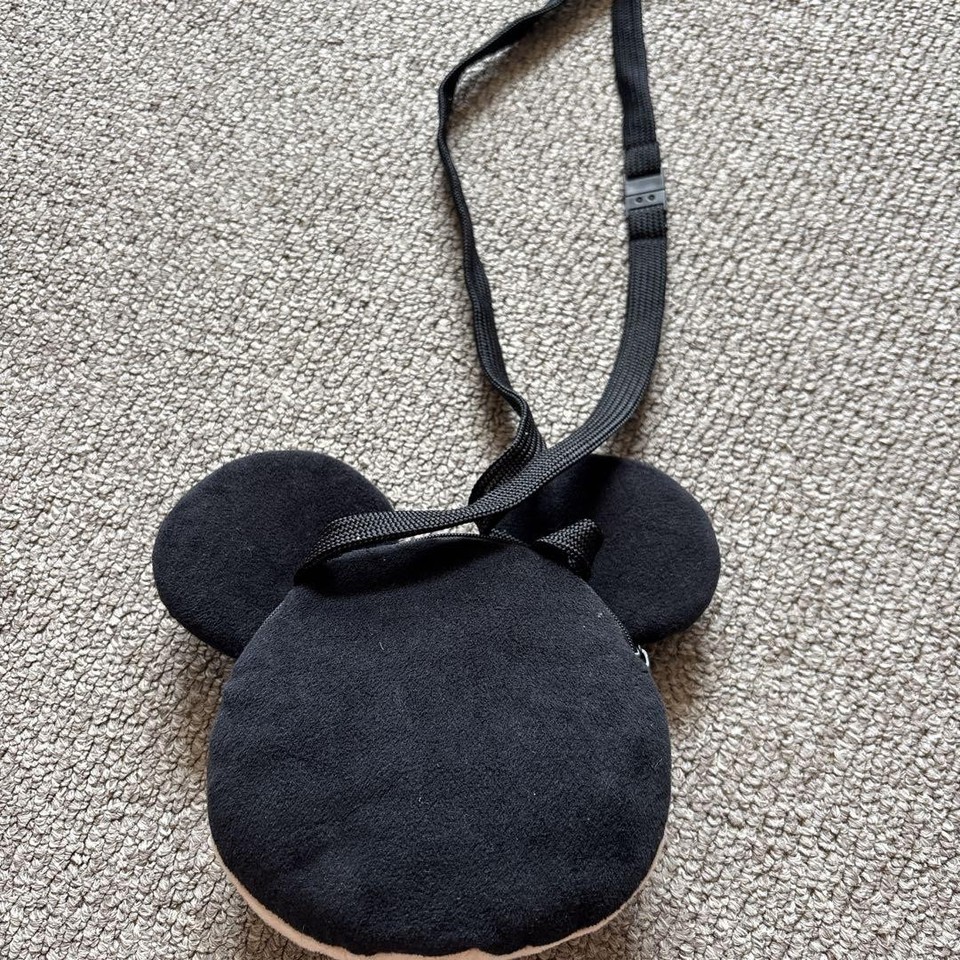 m30M Mickey Mouse Face Pochette Soft Fabric Black Beige Adjustable ...