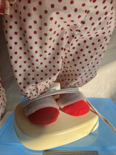 vtg 24" animated & lightup mrs claus by matrix pajamas & slippers ...