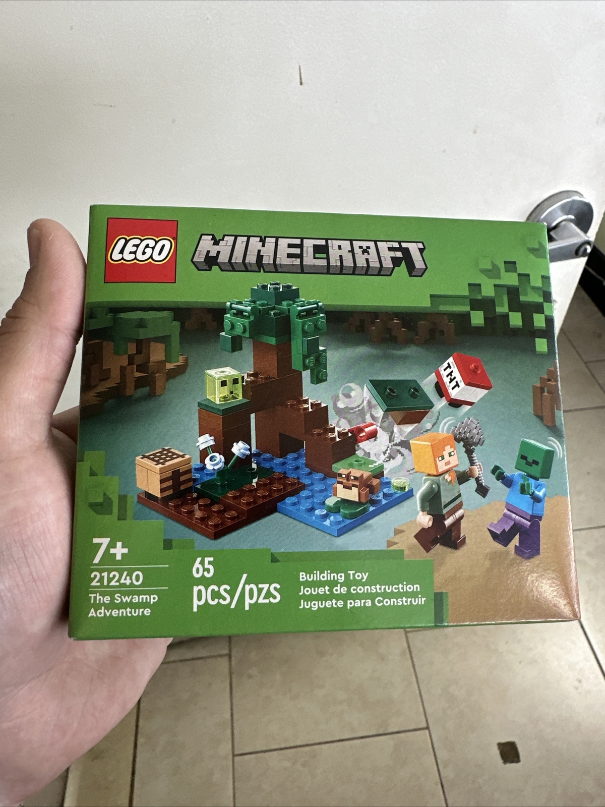 BRAND NEW! LEGO MINECRAFT: The Swamp Adventure (21240)