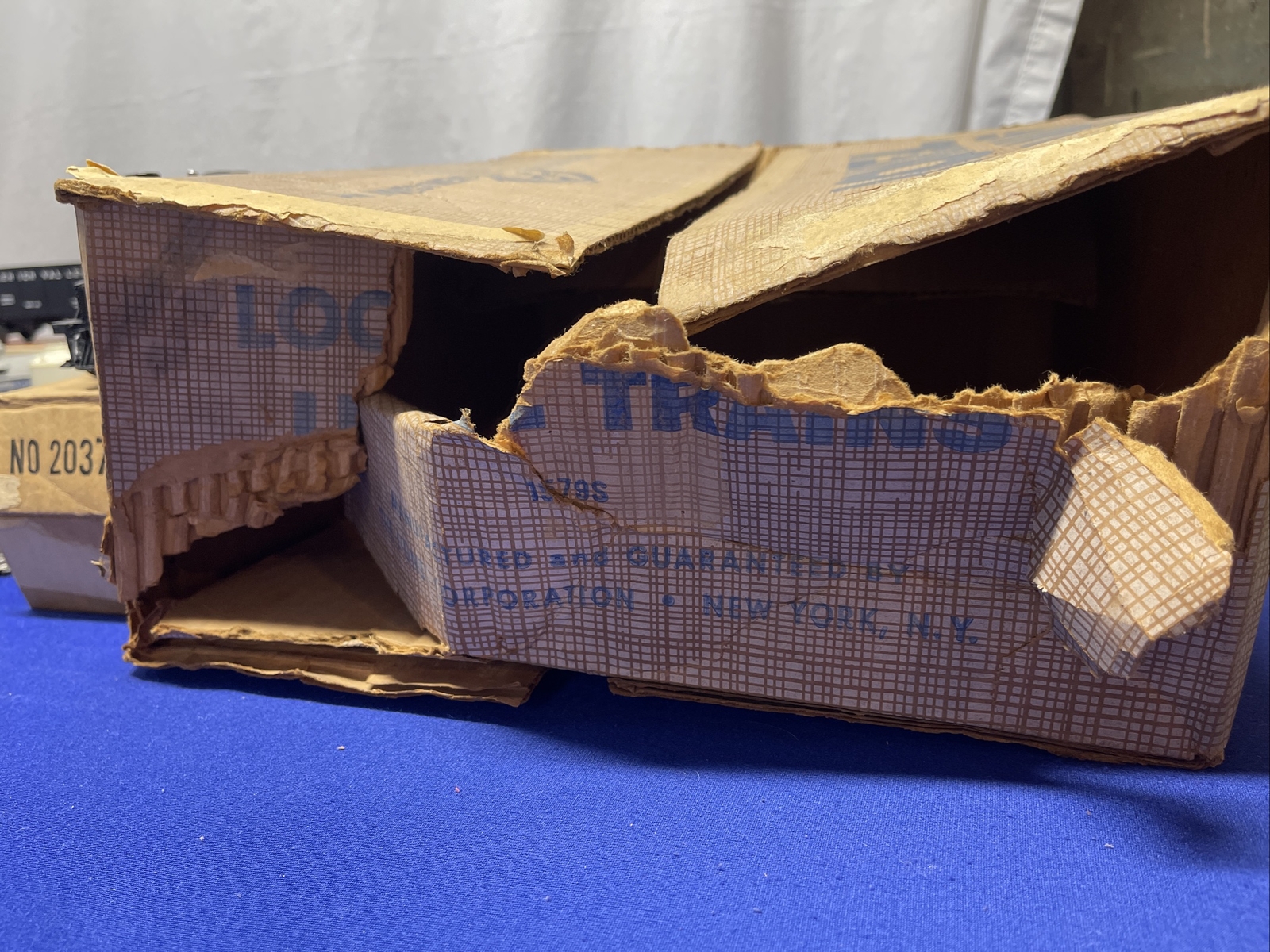 1957 LIONEL 1597S Set W/ 2037 Locomotive & Transformer Set Box And Some ...