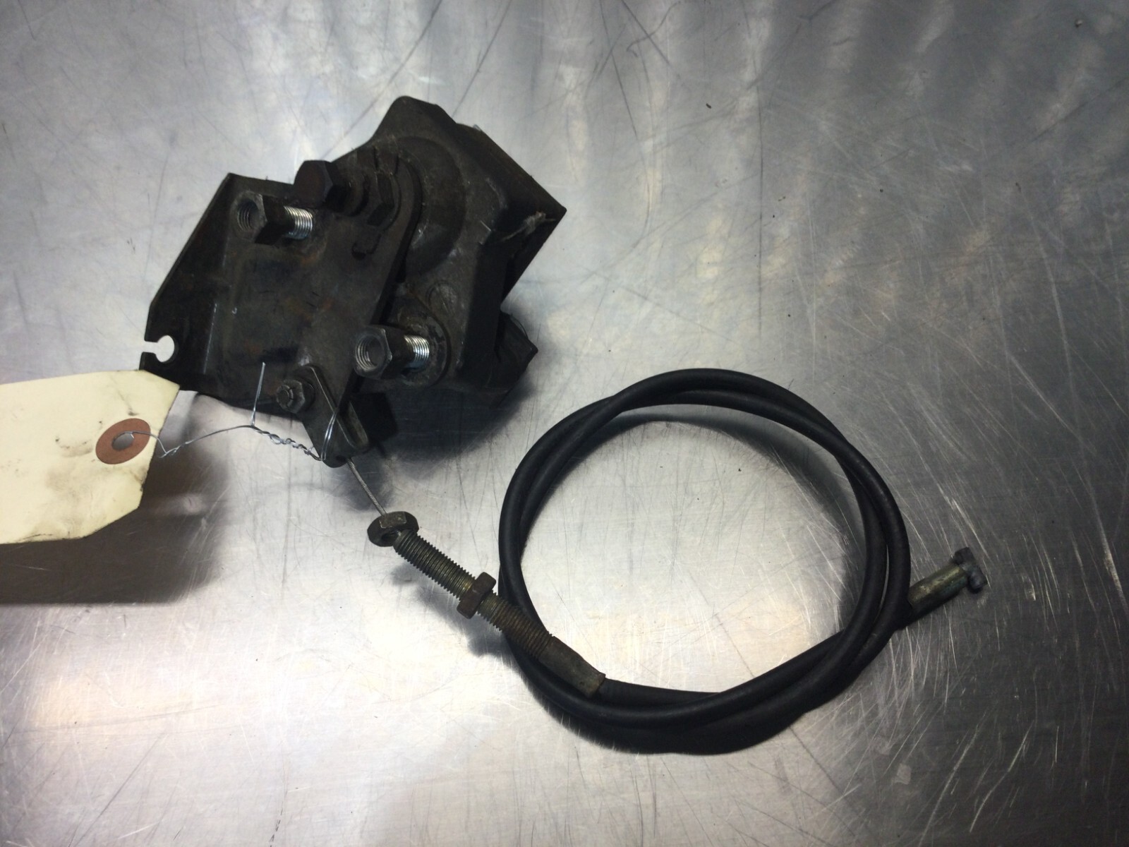 POLARIS SNOWMOBILE BRAKE CALIPER ASM BRACE BRACKET 5222350 1930582 t192 ...