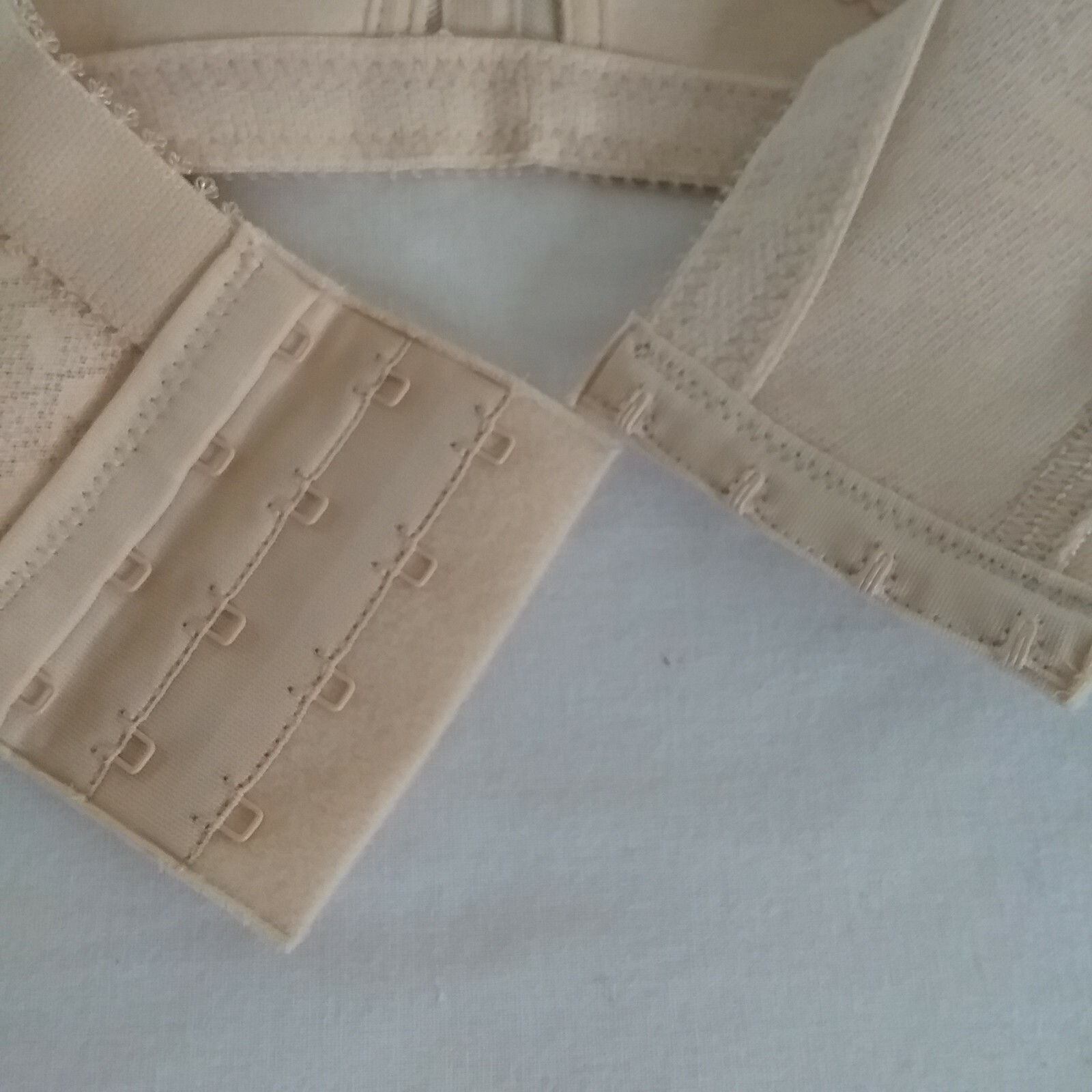 Playtex 0020/0027/2700 NWOT 18 Hour Sensational Support Wirefree Beige ...