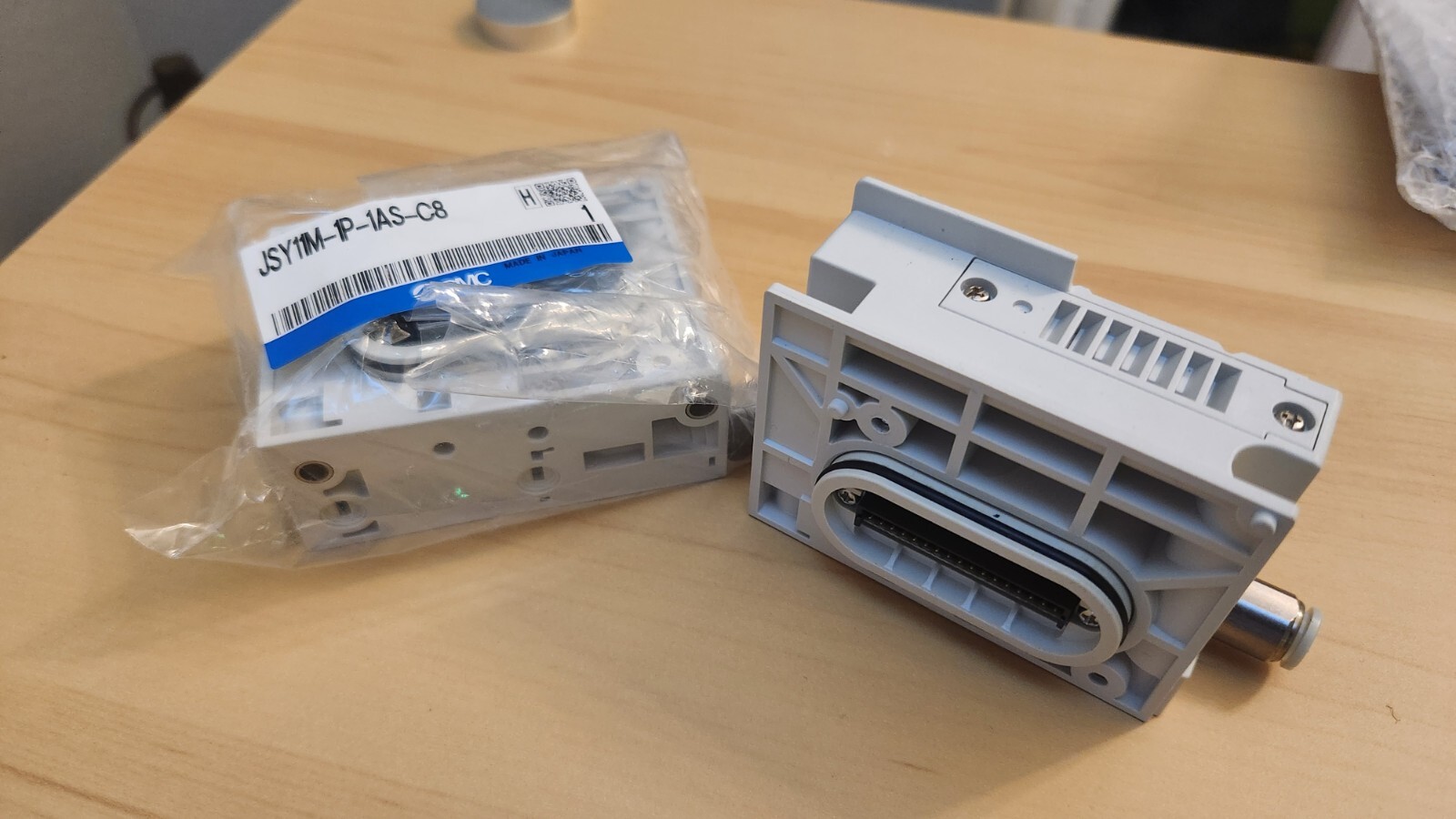 SMC JSY11M-1P-1A-C8 sup/exh block assembly New | eBay