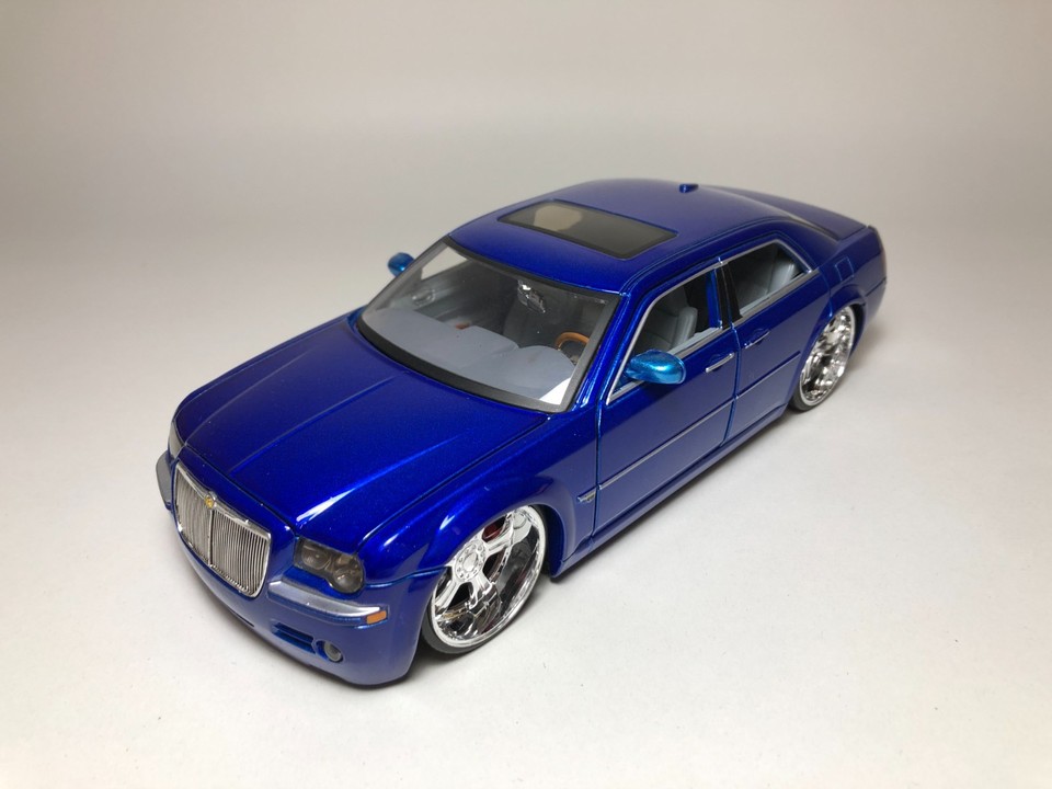 1/24 Jada TOYS DUB CITY CHRYSLER 300C BLUE | eBay