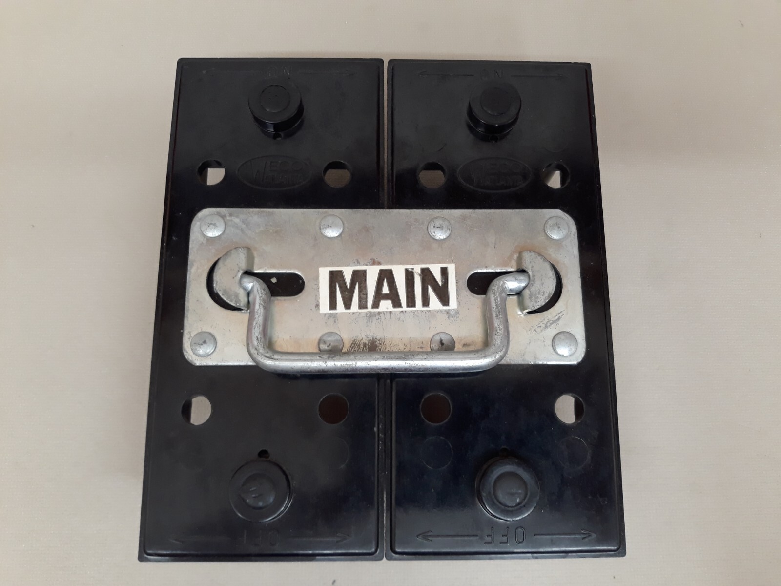 WECO Atlanta ITE 100 Amp Main Fuse Holder Pull Out With Fuses | eBay