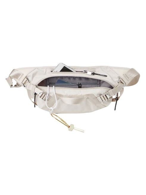 NEW Athleta Excursion Waistbag in Black NWT www.profood.ro