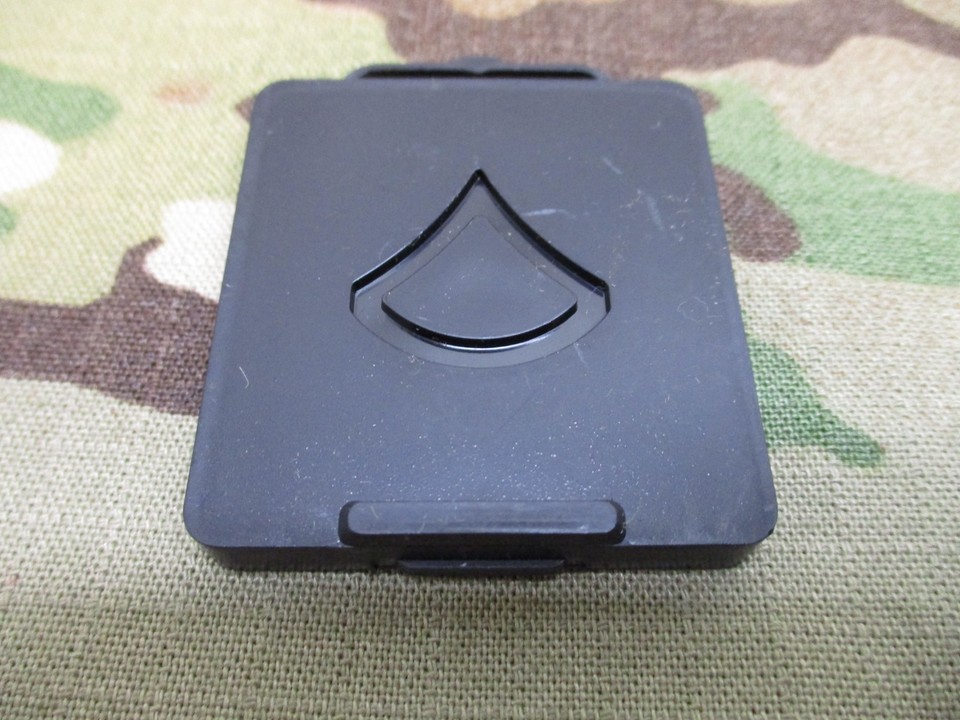 US ARMY NVG BASE PLATE RANK INSIGNIA HELMET RANKS FITS IN NIGHT VISION ...