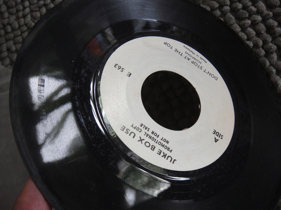 ( 1716 ) Malaysia promo Jukebox 7" - SCORPIONS vs Kingdom Come E563 | eBay