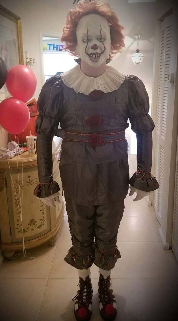 CRAZE COSPLAY PENNYWISE IT COSTUME UNISEX SIZE XL - Gem