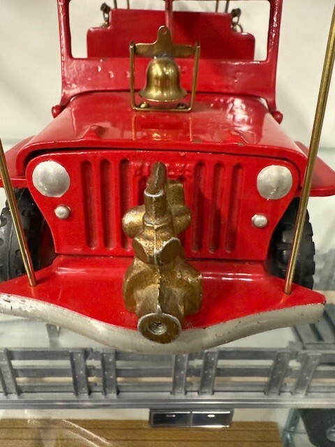 RARE ALTOY WILLY JEEP IN RED WITH ACCESSORIES. | eBay