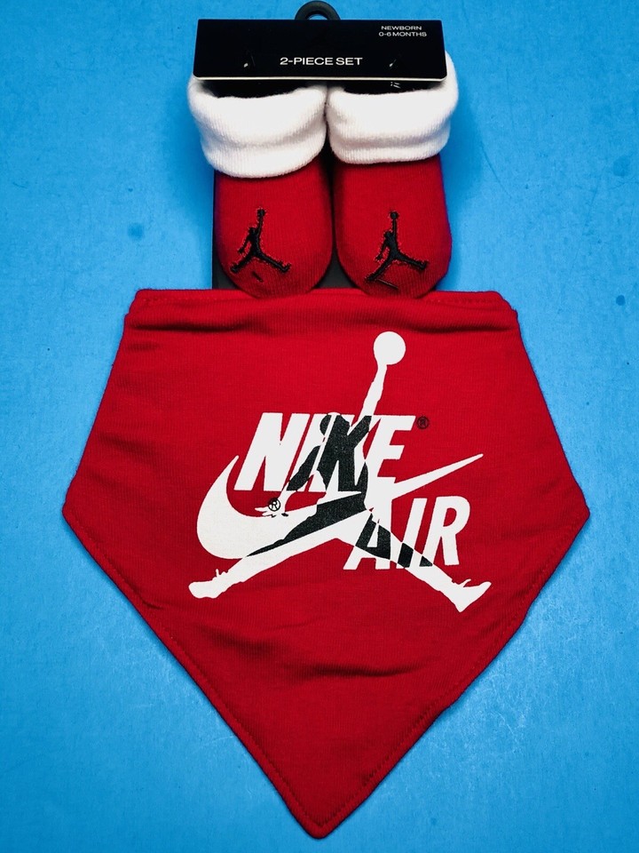 JORDAN Baby Boys 3-pc GIFT SET: Coverall, Bib & Booties 0-6 Months ...