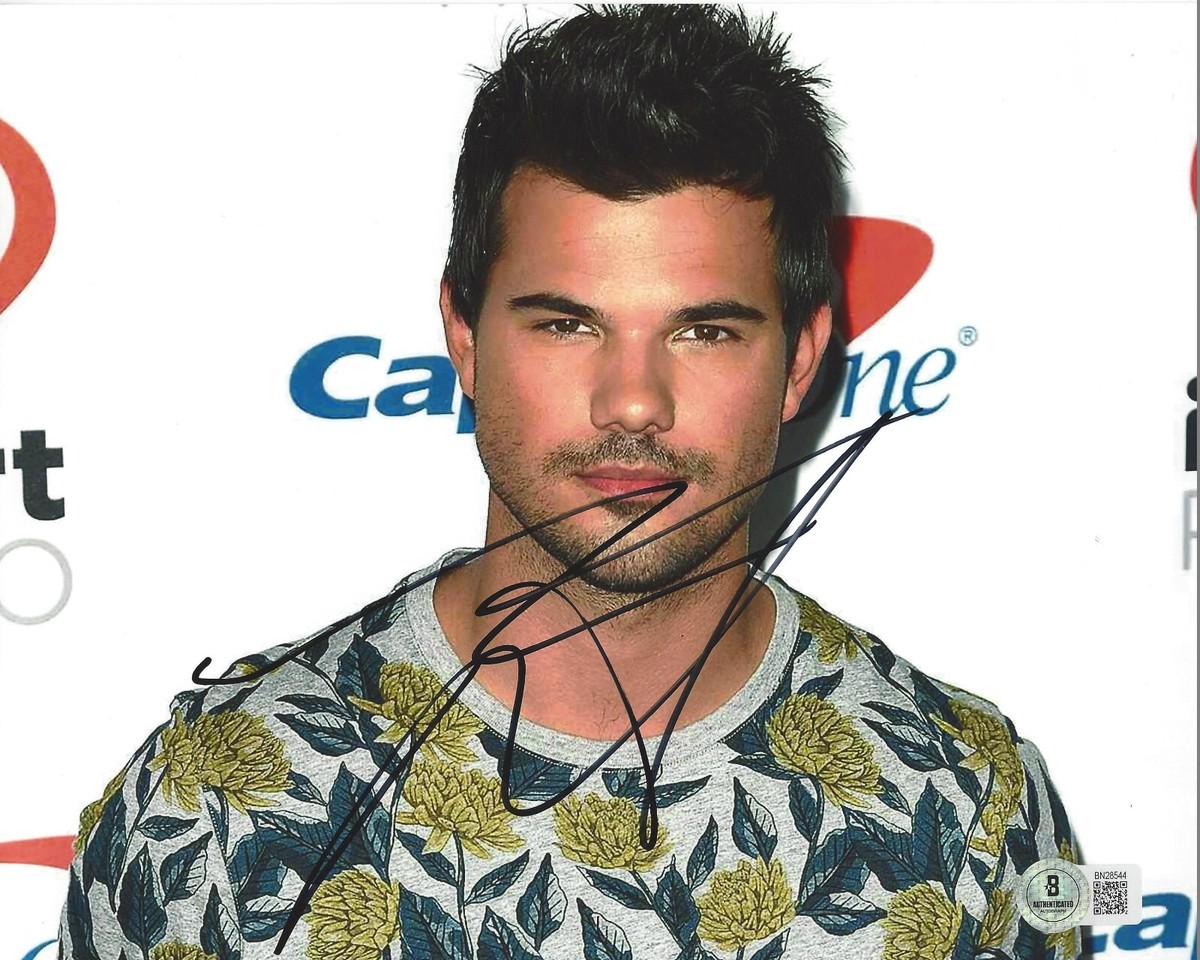 Taylor Lautner Wallpapers Twilight Taylor Lautner At Arrivals For The